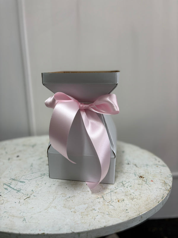 Box – Victoria Rhodes Flowers